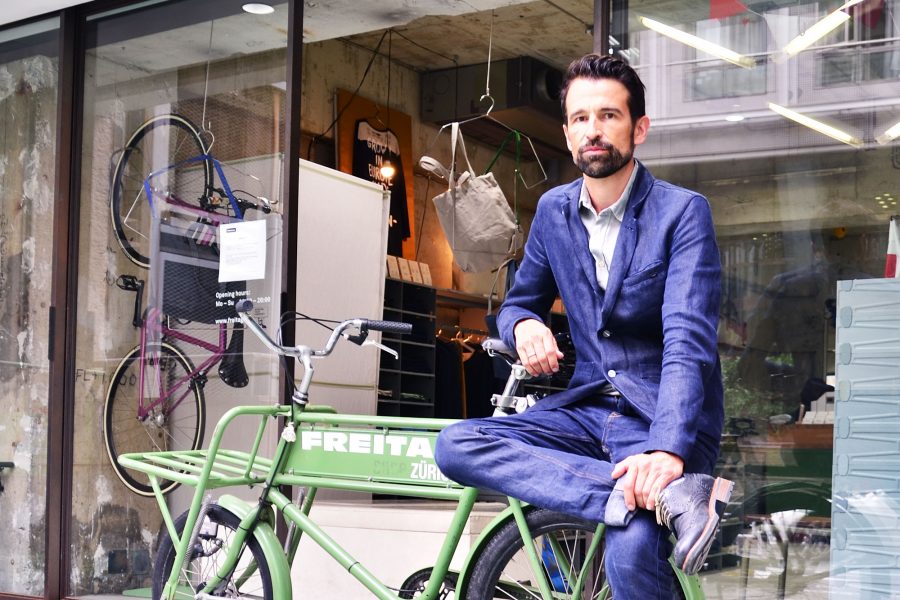 マサイの部族リーダー・ウィリアム氏に直接聞いてみた！ 色鮮やかなマサイ・ビーズのあれこれ | Fragments